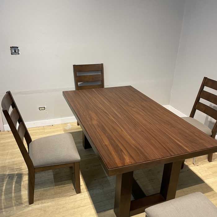 Kitchen & Dining Tables Furniture Store in Deerfield, Chicago, IL ...