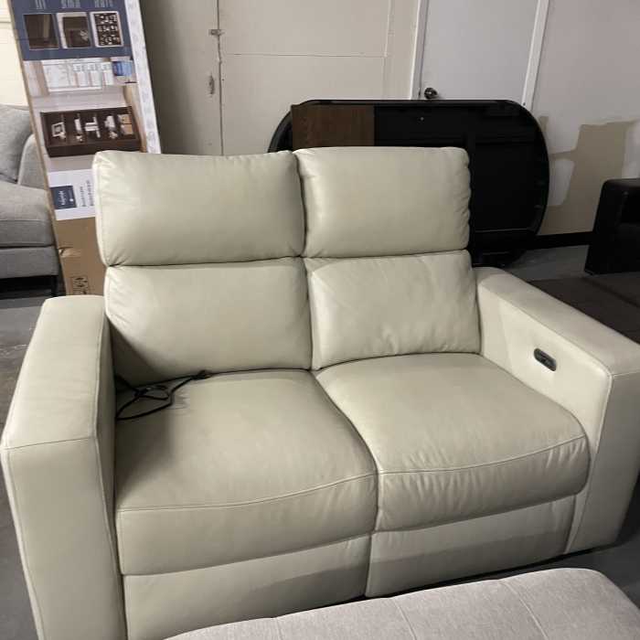 Sectional Sofas & Couches Furniture Store in Deerfield, Chicago, IL ...